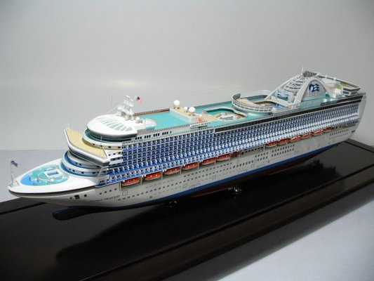 China Ivory White Plastic Cruise Ship Models With Crown Princess Cruise Ship Series supplier
