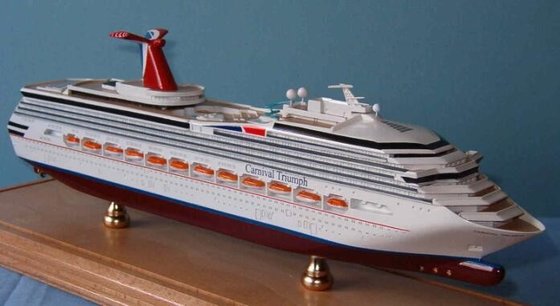 China Triumph Carnival Cruise Ship Models Stimulation Technological Effect For Home supplier