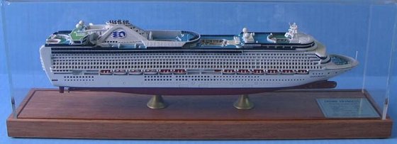 China Caribbean Princess Cruise Wooden Tall Ship Models For School Library Decoration supplier