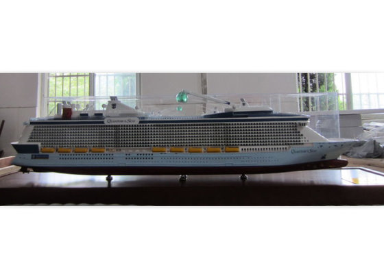 China Museum Decoration Royal Caribbean Cruise Ship Models , Quantum Of The Seas Model For Club supplier