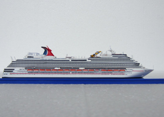 China Scale 1:1200 Outdoor Decoration Carnival Dream Cruise Ship Model With Alloy Diecast  Anchor Material supplier