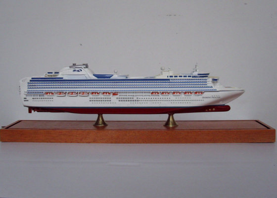 China Natural Resin Cruise Ship Business Model Diamond Princess Cruise Ship Series supplier