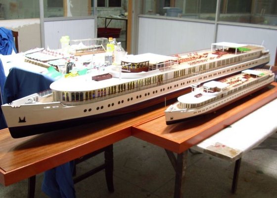 China Fine Custom Ship Models , Passenger Ship Replica Models supplier