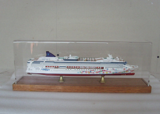 China Scale 1:900 Global Limited Edition Norwegian Cruise Ship Models Norwegian Star Cruise Ship , Simple White Space supplier