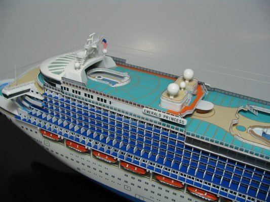 Ivory White Plastic Cruise Ship Models With Crown Princess Cruise Ship Series supplier