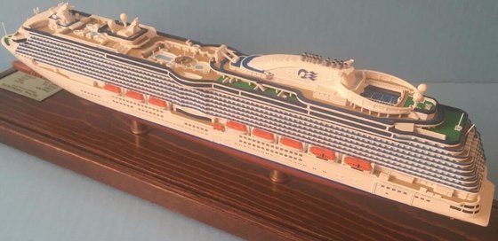 Royal Princess Cruise Ship Models ,  Composite Paint Wooden Boat Models supplier