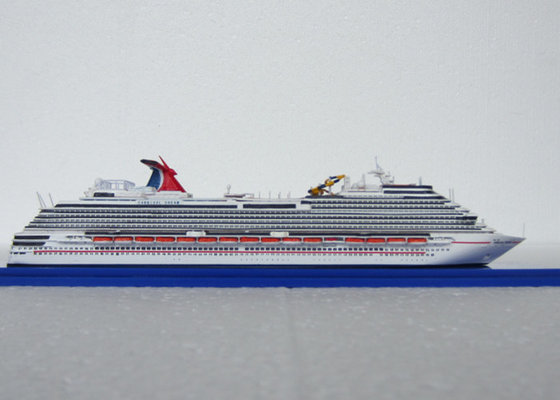 Scale 1:1200 Outdoor Decoration Carnival Dream Cruise Ship Model With Alloy Diecast  Anchor Material supplier