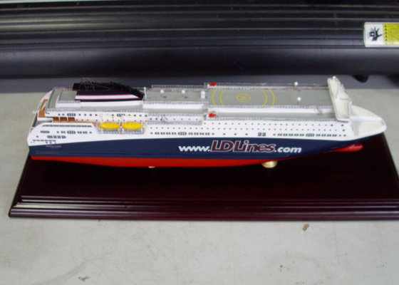 Ld Lines  Cruise Container Ship Models With Acrylic Material Pedestal Material supplier