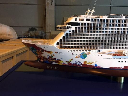 Genting Dream Cruise Ship Model With ABS CNC Engraving  Propeller Material supplier